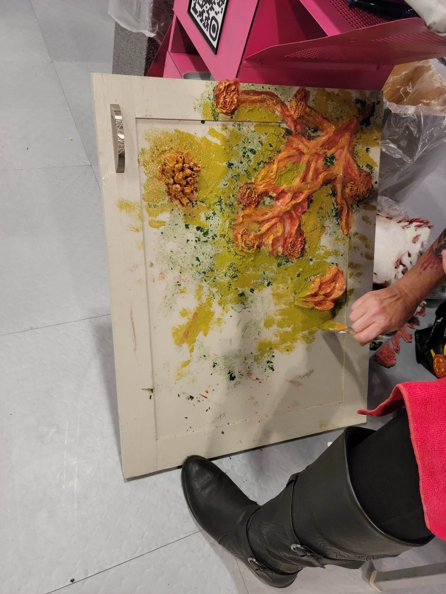 Adding Latex Fungus Wall Panel Pieces to a Hard Surface - WikedFX